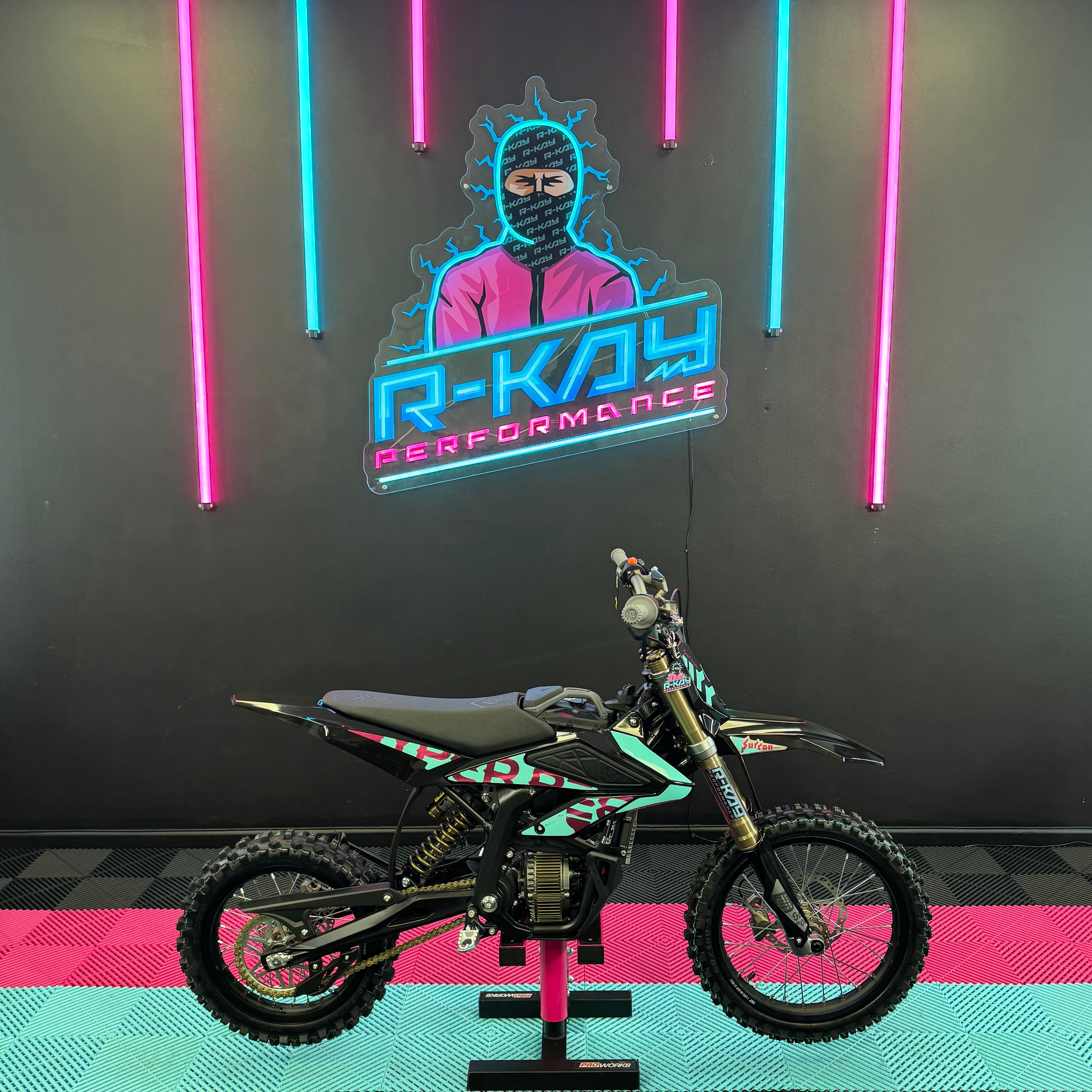 Sur-Ron Hyper Bee 2025 – R-Kay Performance